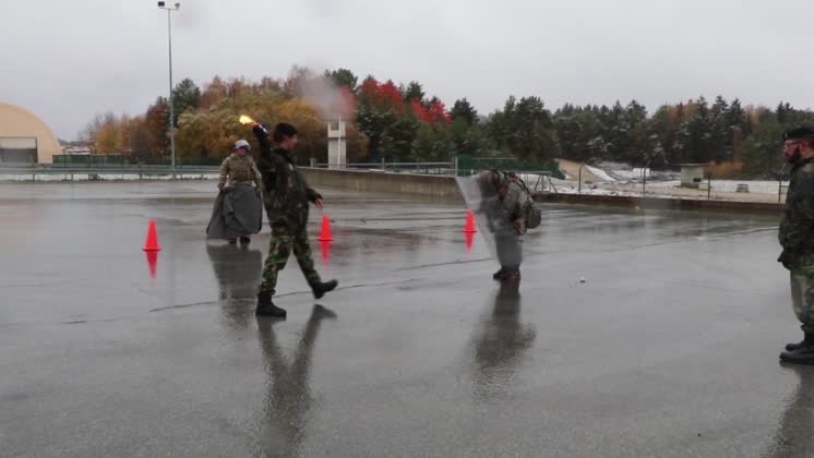 Video: Soldier extinguishes flames with boots during fire phobia ...